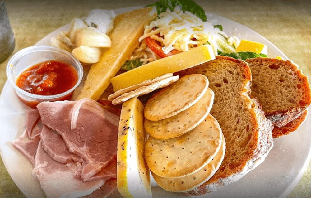 Recreational tour and lunch - Tassie Tours and Transfers